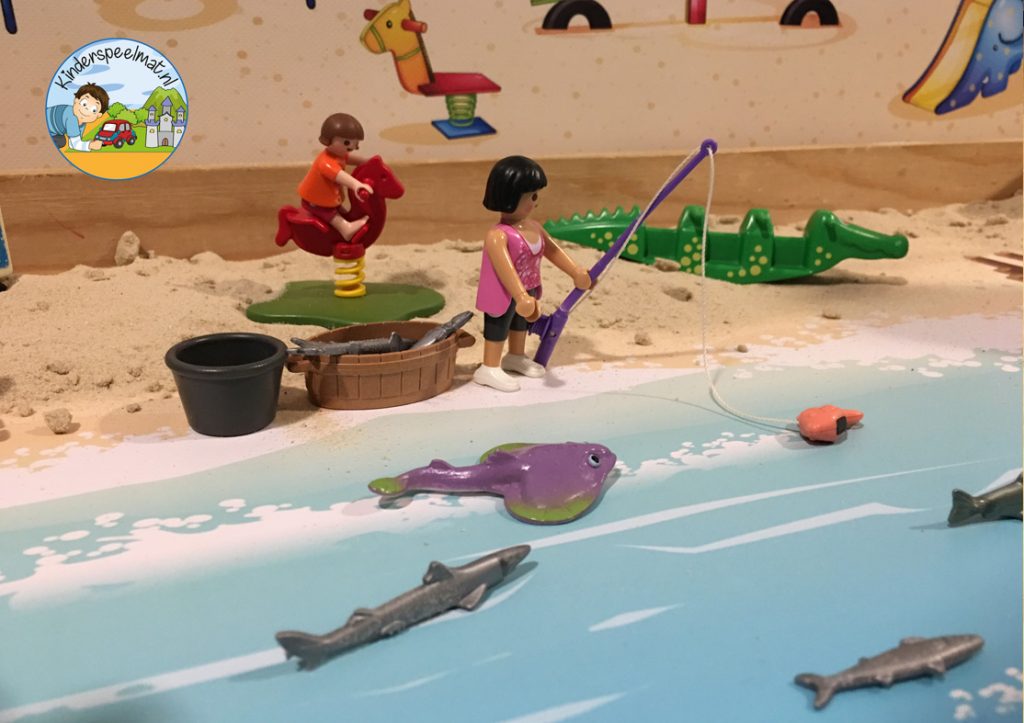 Strandmat met zee (lang) – Kinderspeelmat.nl
